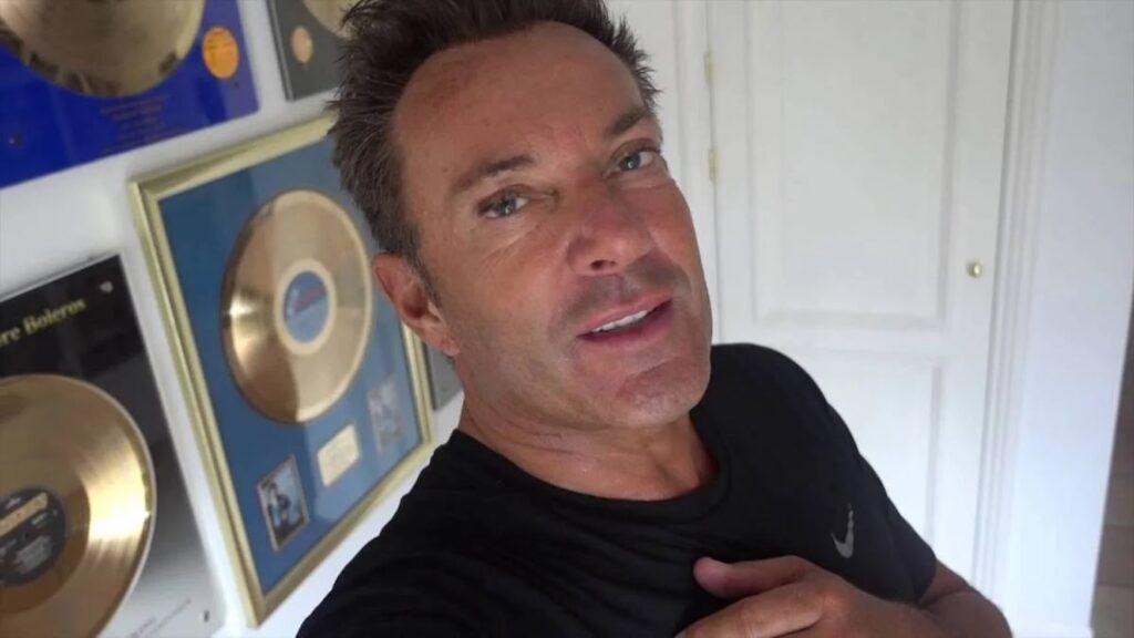 Gerard Joling onherkenbaar geworden: ‘Nieuw gezicht laat fans schrikken ...