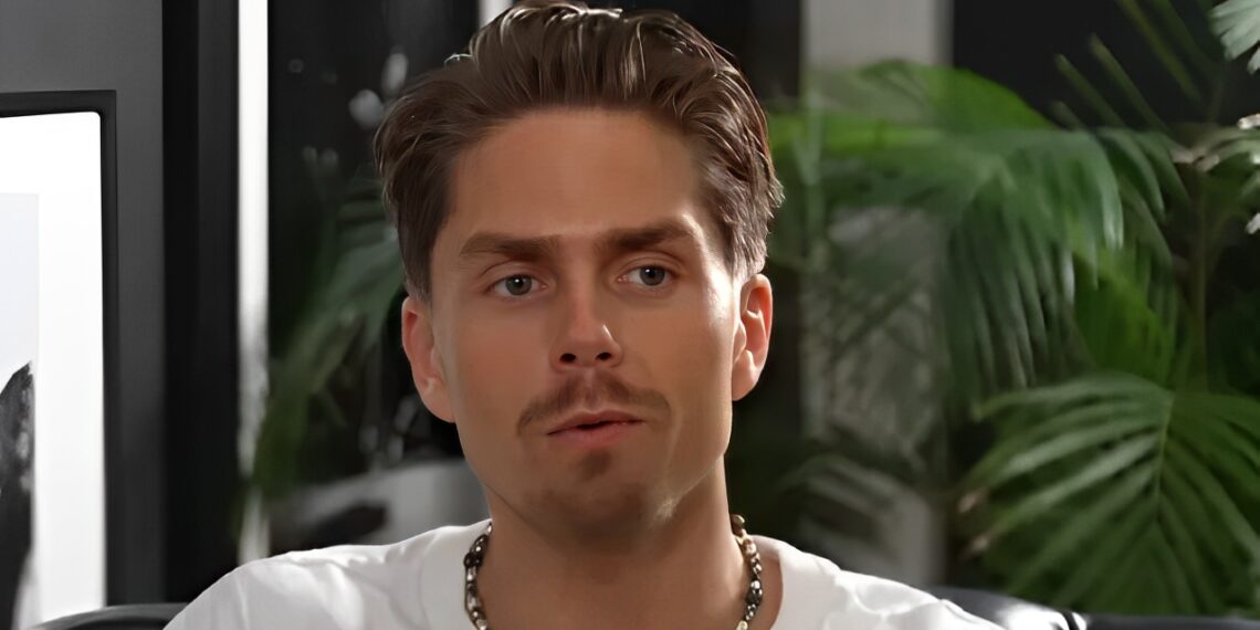 Nieuwe hilarische Flodder-intro met Geert Wilders als Johnny en ...