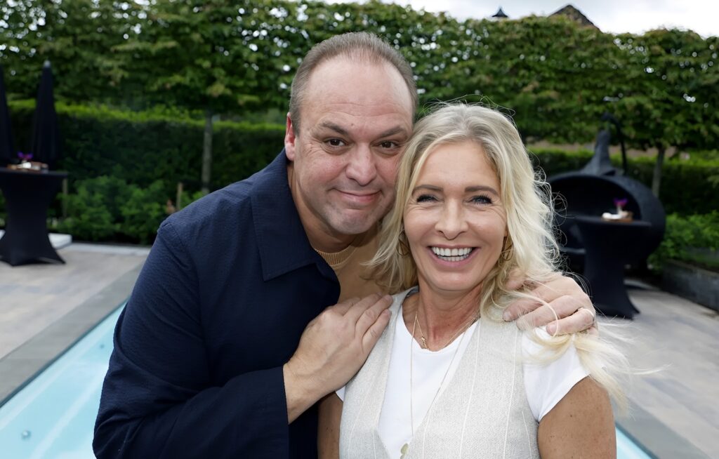 Frans en Mariska Bauer hebben een nieuwe schoondochter en dat is een hele bekende